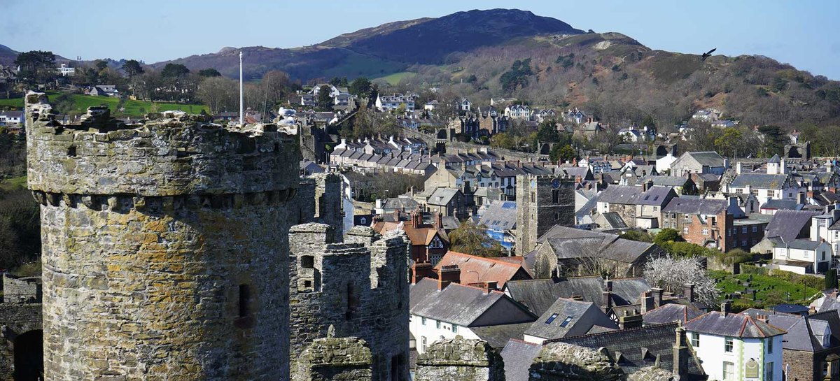 Conwy Castle and Town | Luxury Vacations UK