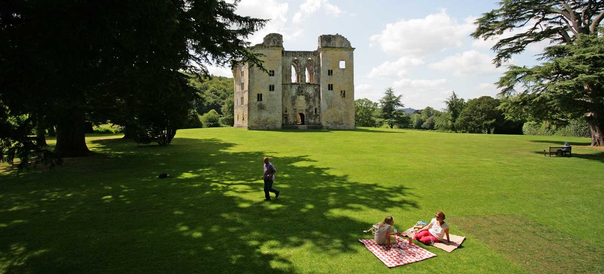 Old Wardour Castle | Luxury Vacations UK
