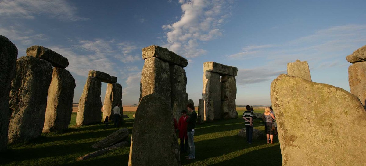 Ancient Burial Chambers, Stonehenge and Avebury | Luxury Vacations UK